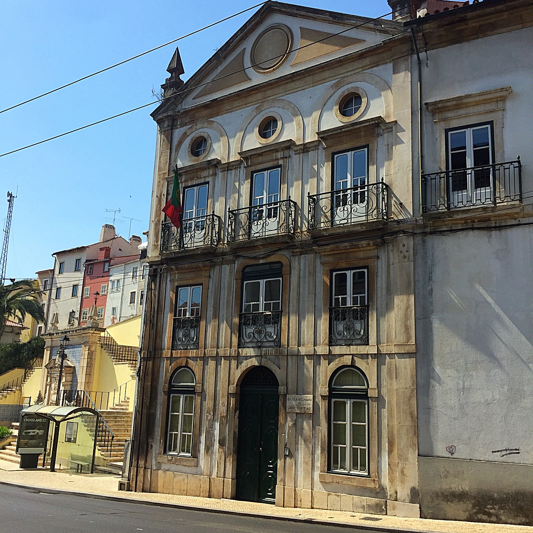 Coímbra foi a capital medieval de Portugal durante mais de cem anos, e ...