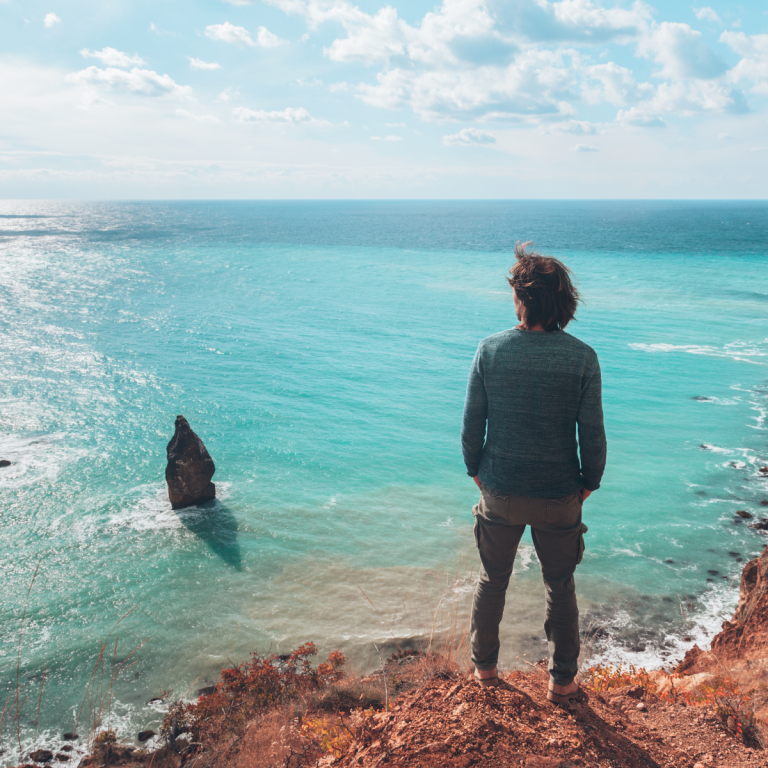 Travel Destinations for Single Men that aren't too expensive