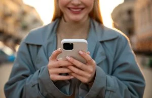 Does iMessage Work Internationally? Is It Free Abroad?